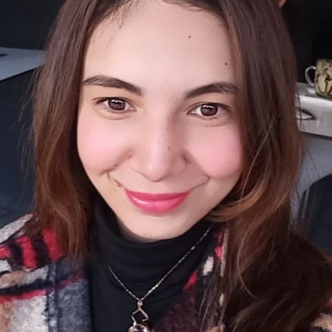 Scattered Pieces Of Me قطع متناثرة مني - Linkfly