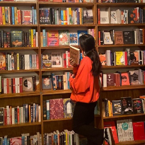 Love_bookmoon - Linkfly