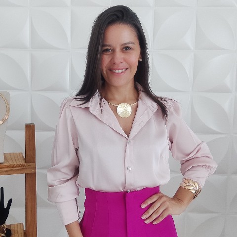 Fernanda Albuquerque - Linkfly