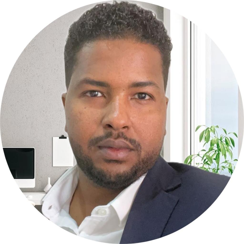 Nuradin Hagi (he/his/him) - Linkfly