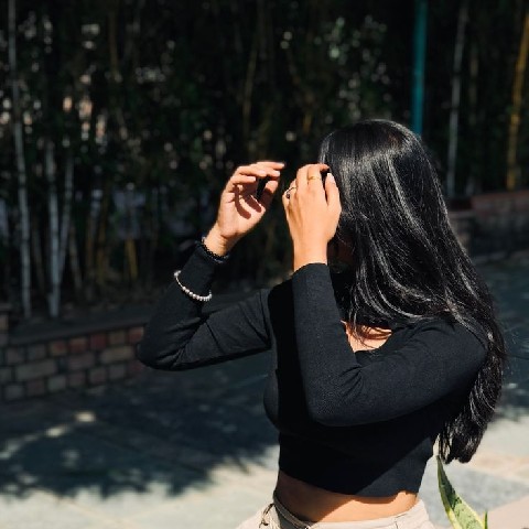 𝐒𝐚𝐫𝐚 - Linkfly